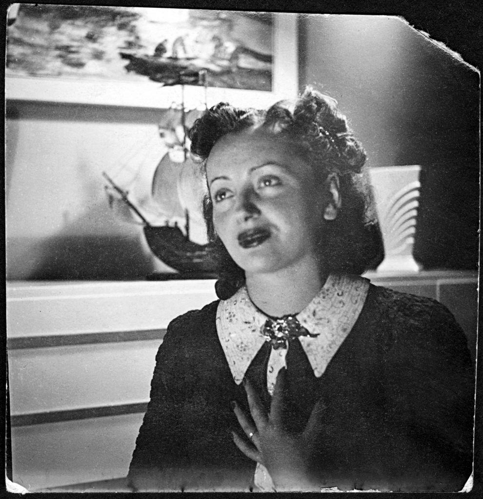 Hadley Freemanâ?Ts House of Glass: a moving memoir told through clothes