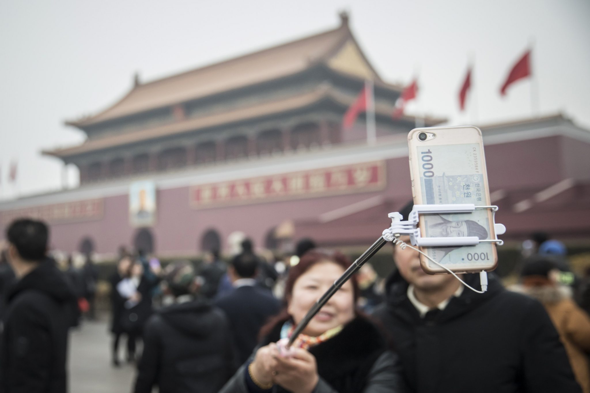What will a cashless China mean for the world?